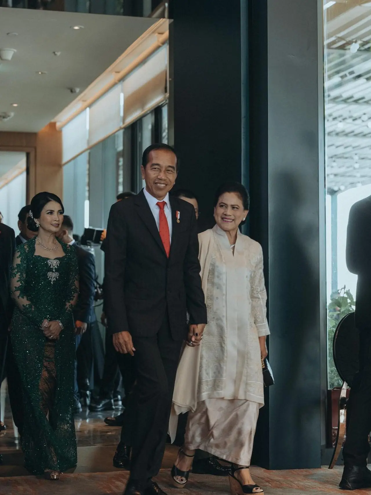 Unggah Foto Post Wedding Terbaru, Valencia Tanoe: Tampang Boleh ...