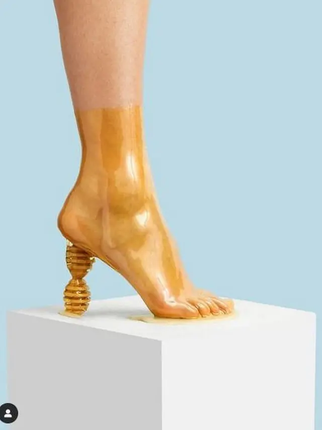 6 Potret Sepatu dengan Desain Bentuk Makanan Ini Kelewat Unik - Hot ...