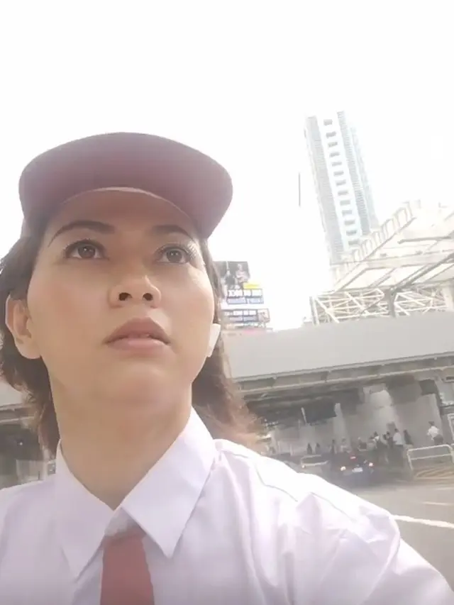 6 Potret Lastmi AFI Cosplay Pakai Seragam SD Merah Putih di Jepang ...