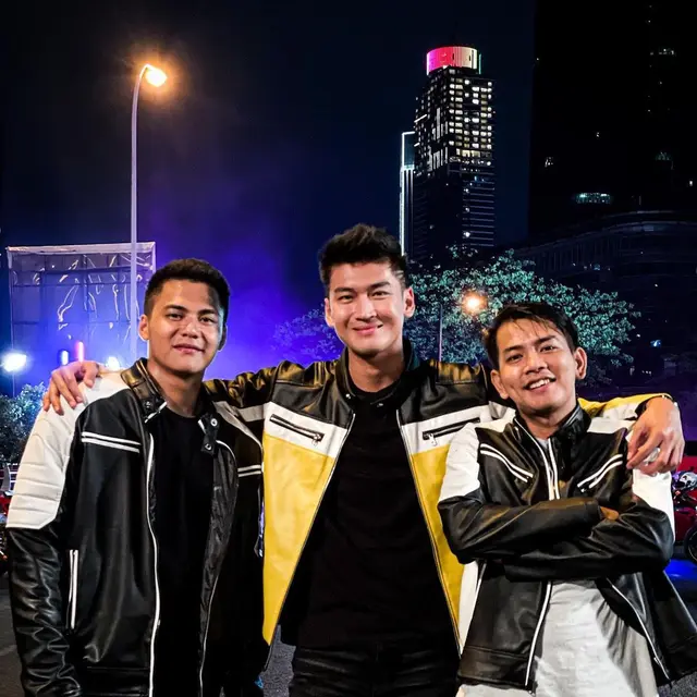 6 Potret Angga Putra Bareng Pemain Anak Jalanan Reborn, Karakter Masih ...
