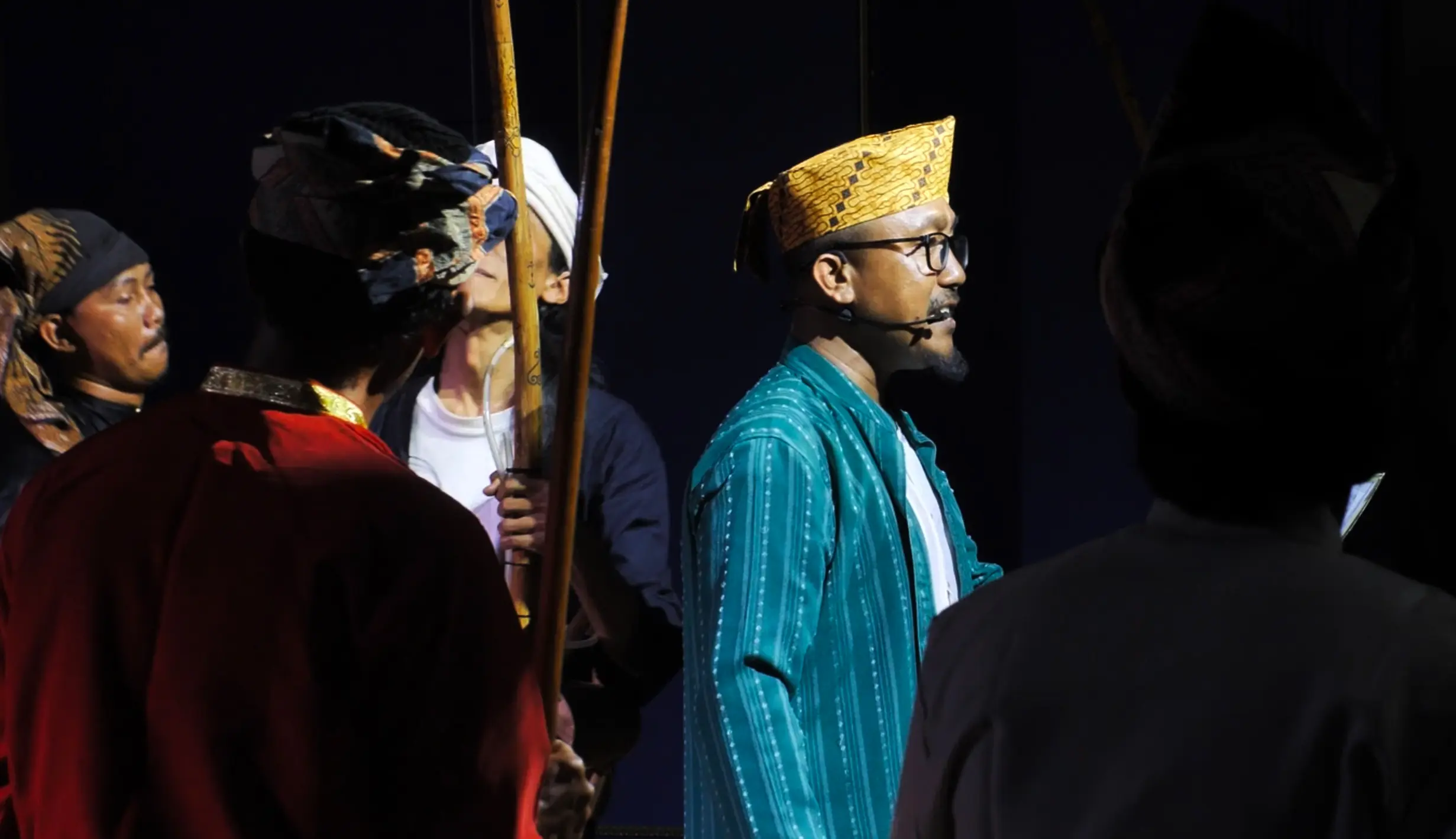 Melalui Seni, Kabata Tanrasula Merajut Sejarah dan Identitas di Cape ...