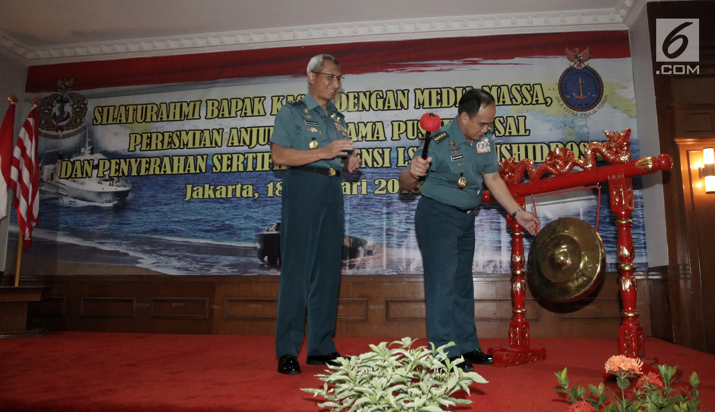 FOTO: KSAL Ade Supandi Resmikan Anjungan Utama Pusat Hidografi - Foto ...