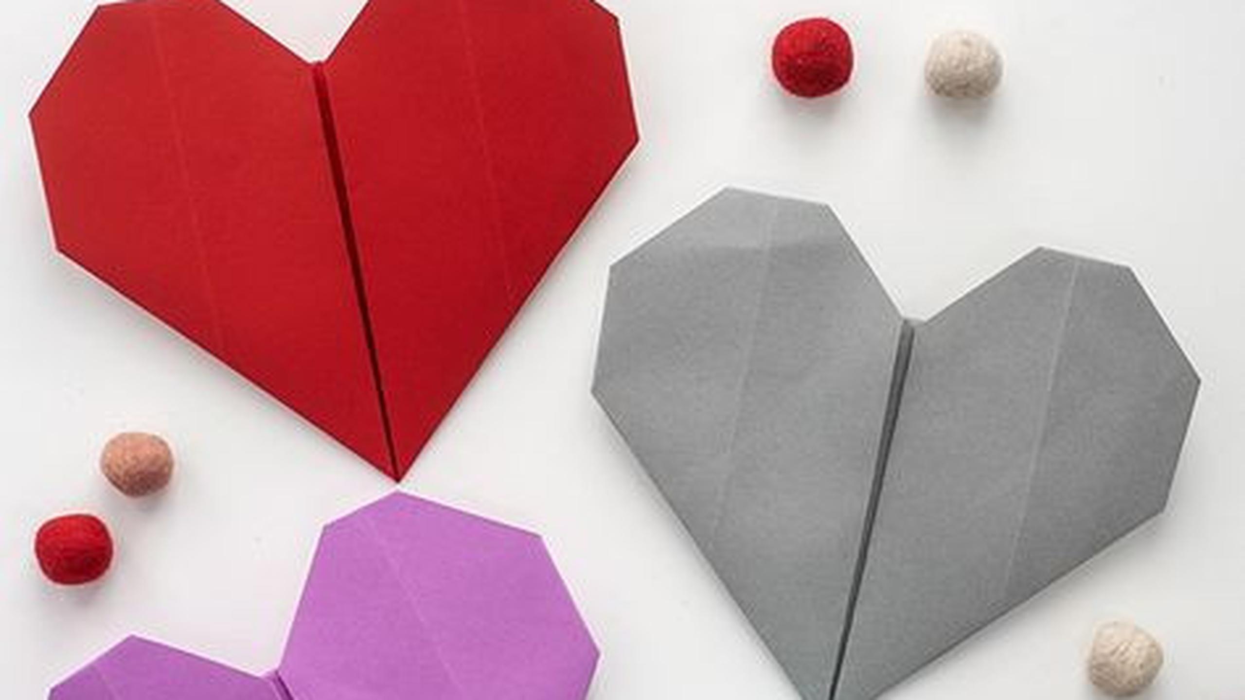 3 Cara Membuat Origami Love, Perhatikan Langkah-langkahnya