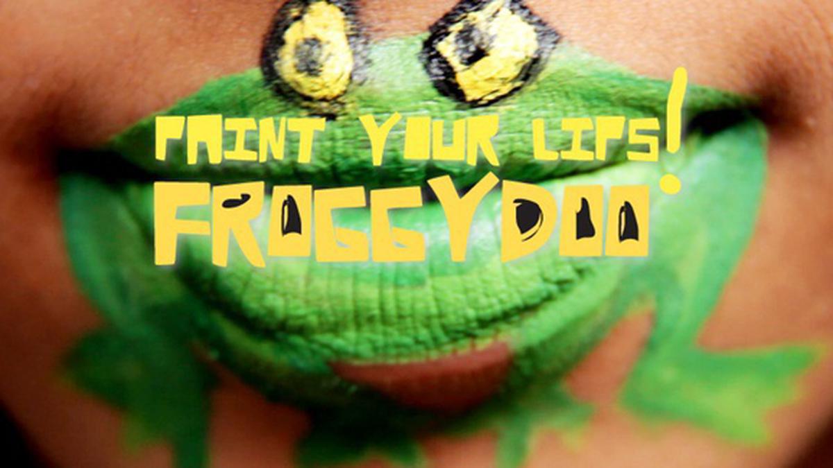 Gambar Bibir Anda Dengan Corak Froggy Doo