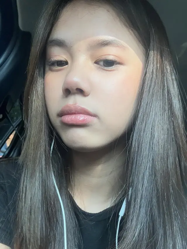 7 Potret Almira Anak Annisa Pohan Mirip Safeea Ahmad, Netizen Sulit Bedakan - Hot Liputan6.com