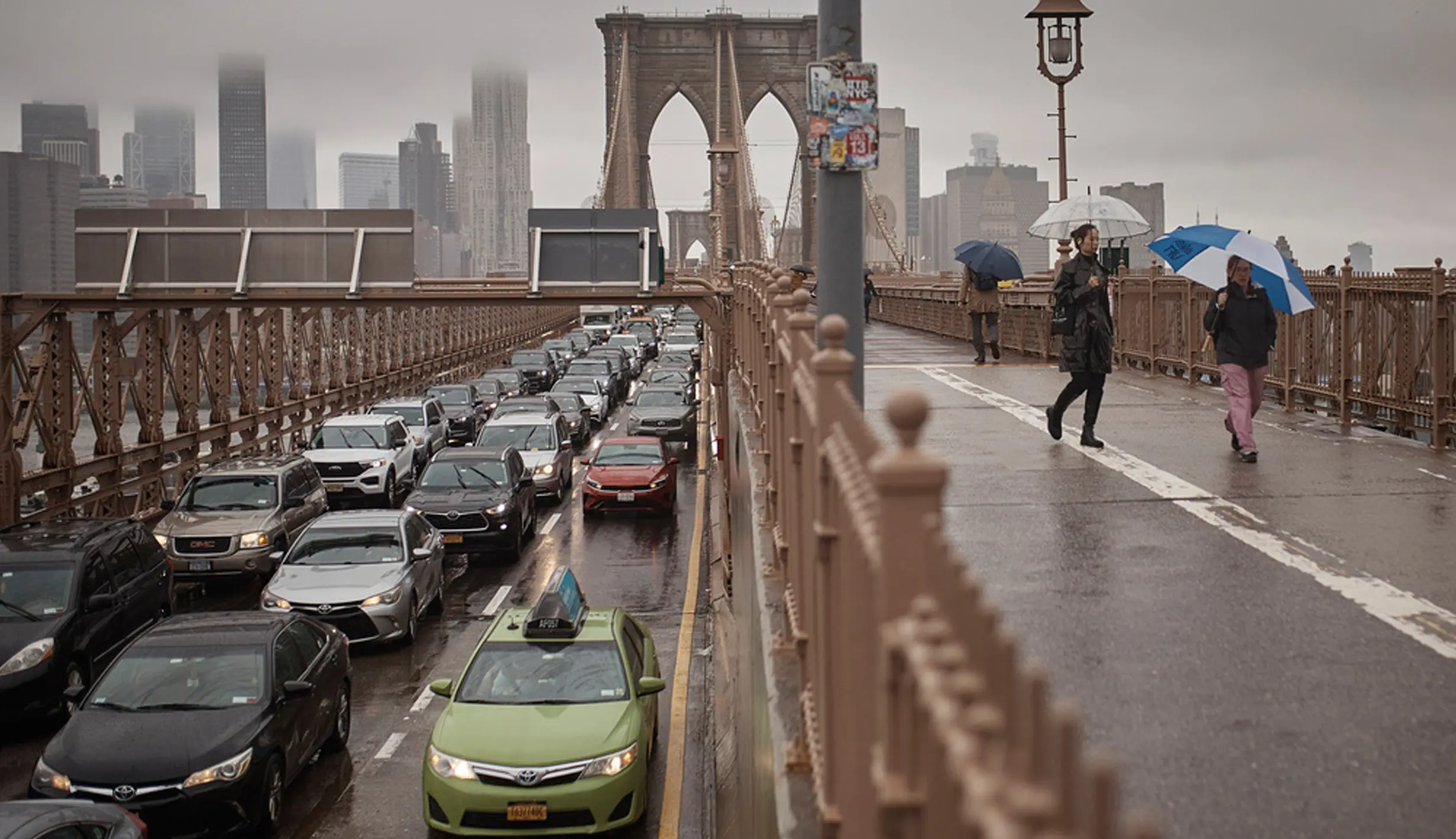 Banjir Genangi Jalan hingga Sistem Kereta Bawah Tanah di New York ...