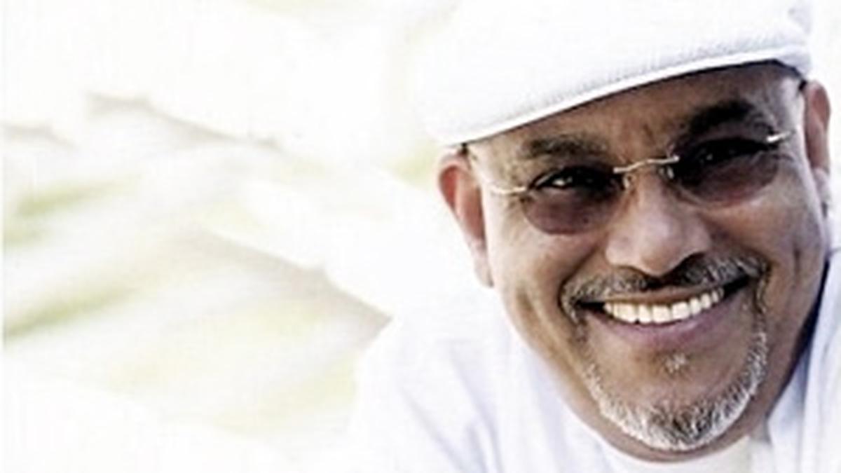 Phil Perry, Kejutan Aksi George Duke