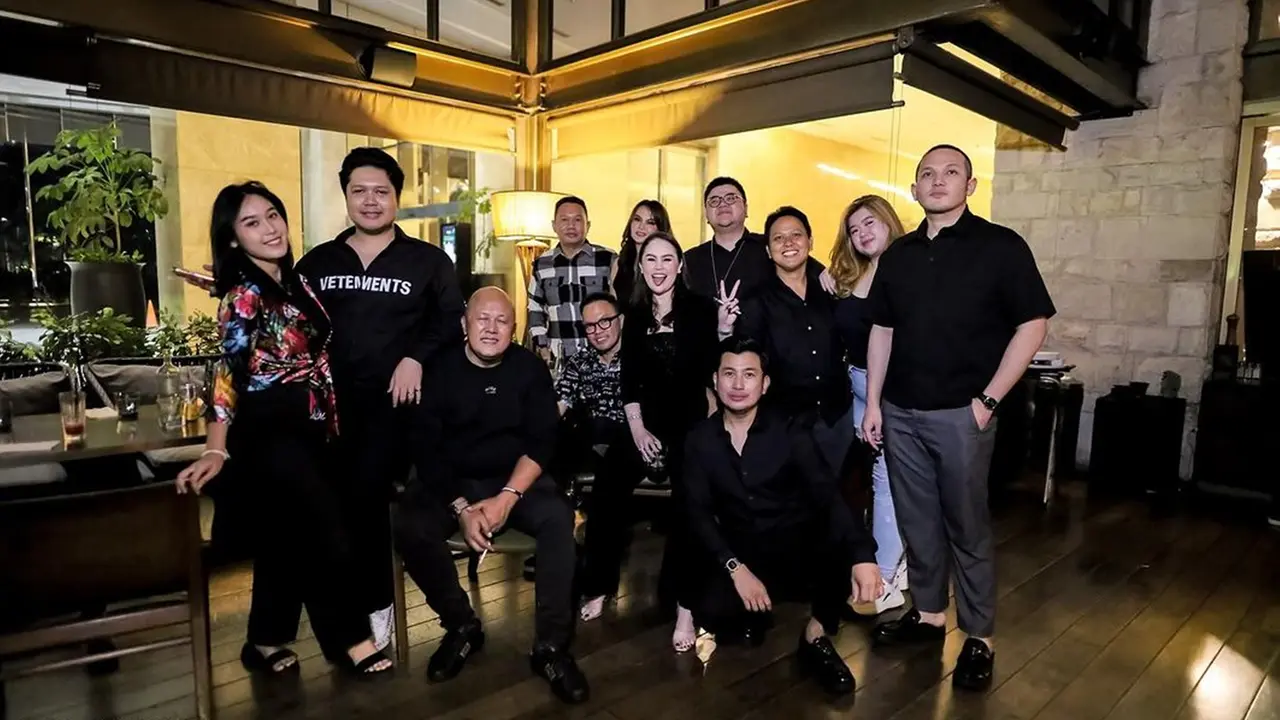 6 Potret Jennifer Dunn dan Faisal Haris yang Kian Mesra, Body Goals ...