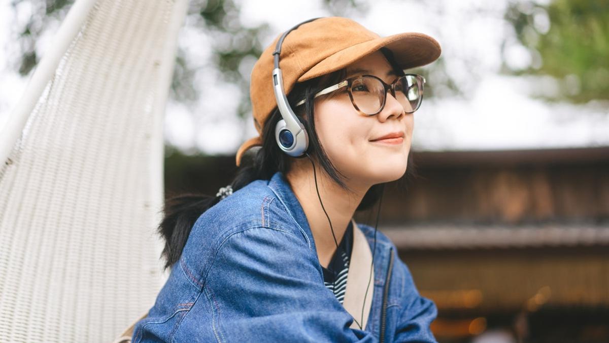 6 Tips Menjadi Misterius untuk Menarik Minat Pria yang Kamu Sukai - Relationship Fimela.com