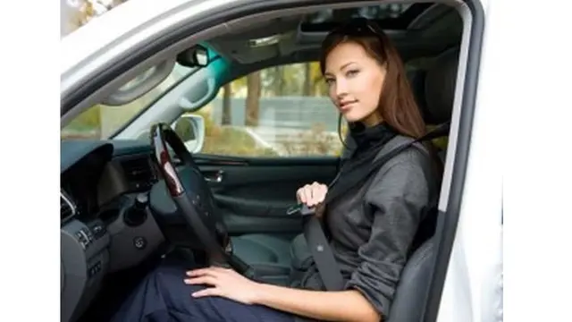 5 Posisi Duduk yang Baik dan Benar Saat Mengemudi - Otomotif Liputan6.com