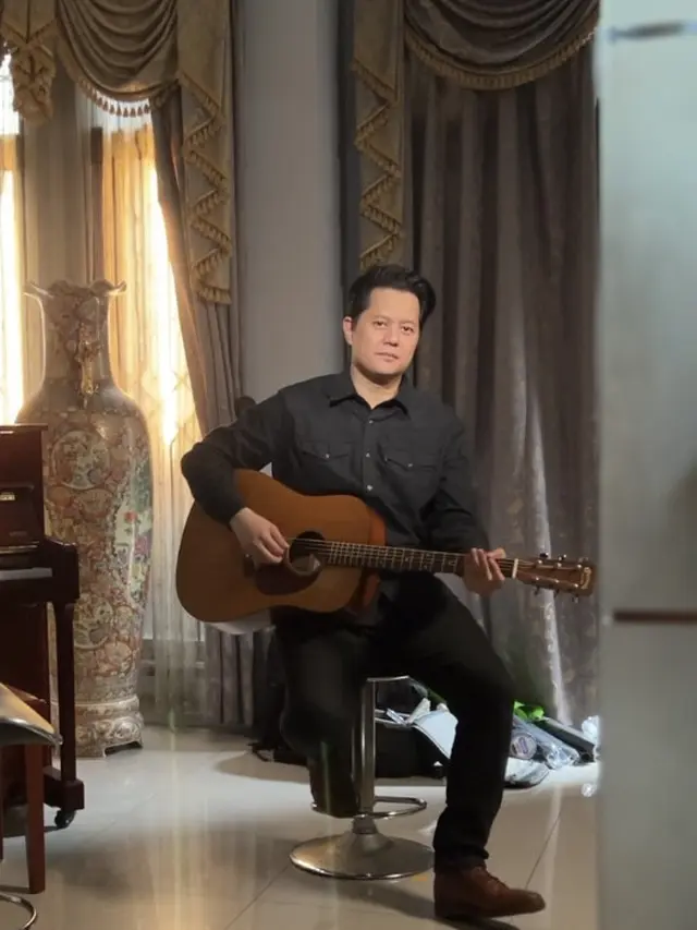 Reza Arfandy Kakak Farah Quinn Meriahkan Hari Valentine dengan Single Solo Perdananya, Perfect ...