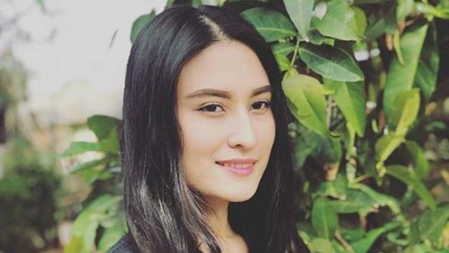 Angbeen Rishi Ungkap Alasan Tak Undang Ibunda saat Lamaran - ShowBiz ...