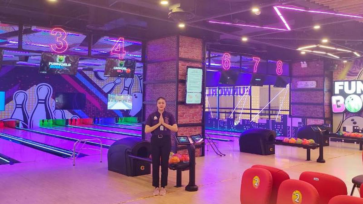 Pengalaman Bermain Bowling seperti Profesional dan Fun di Mal Jakarta ...