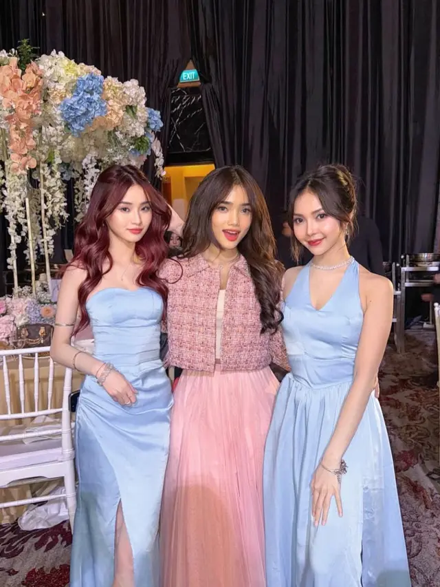 7 Potret Berkelas Catheez dan Meyden di Pernikahan Nita Vior, Elegan dalam Balutan Gaun Pastel ...