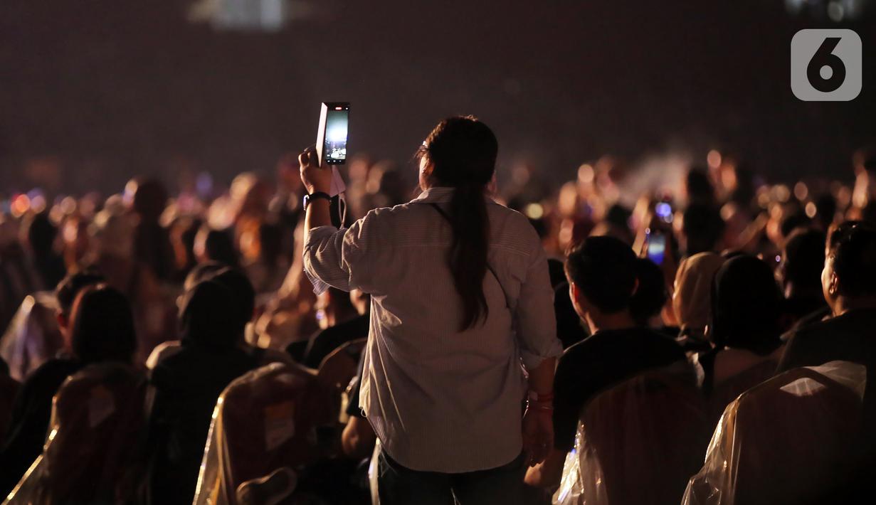 Cetak Sejarah, Raisa Jadi Penyanyi Perempuan Pertama yang Konser ...