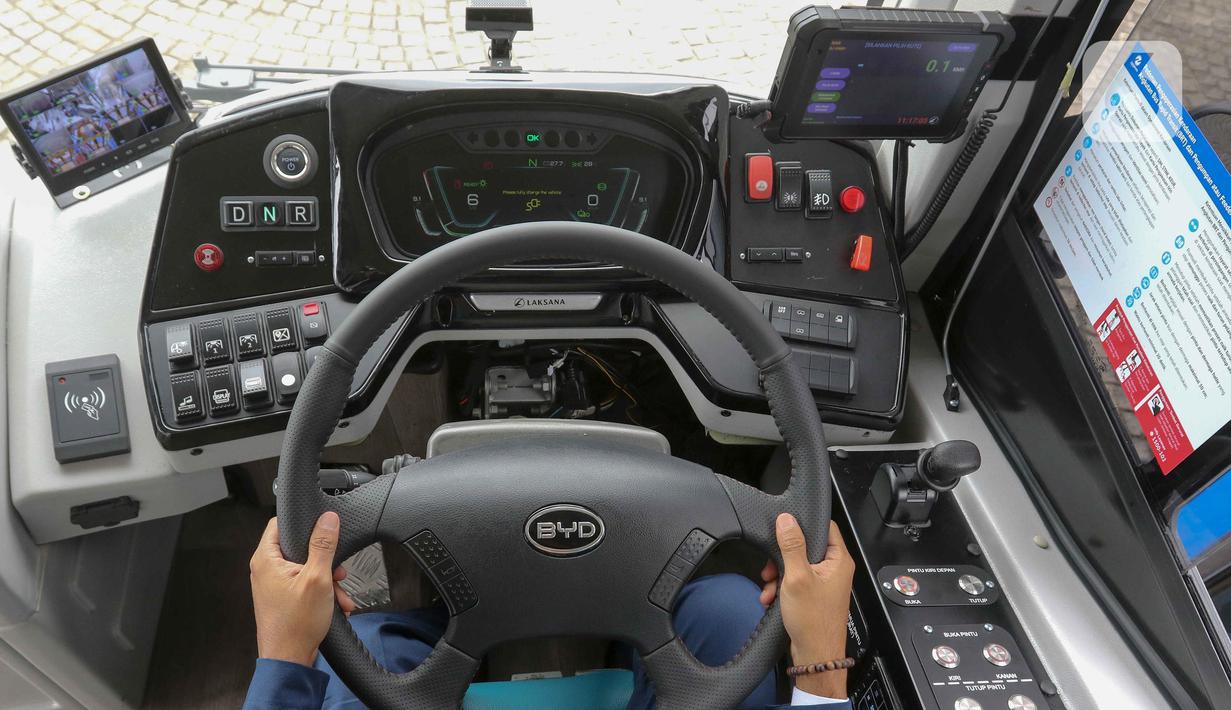 200 Unit Bus Listrik Baru Transjakarta Resmi Diluncurkan