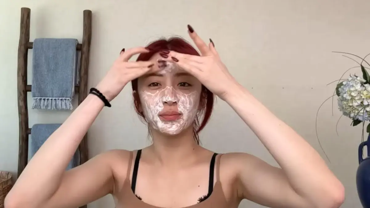 Artikel Huh Yunjin Terbaru - Berita, Foto, Video | Fimela.com