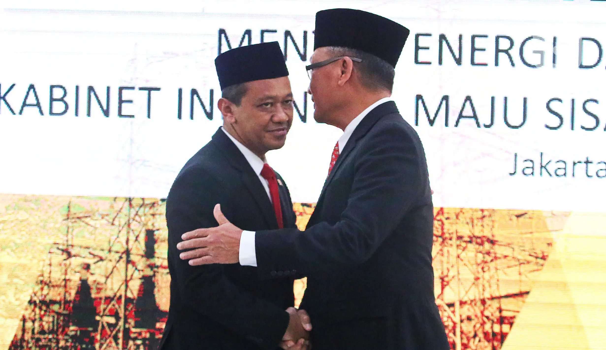 Bahlil Lahadalia Resmi Jadi Menteri ESDM, Ini Momen Sertijabnya Bersama Arifin Tasrif - Foto ...