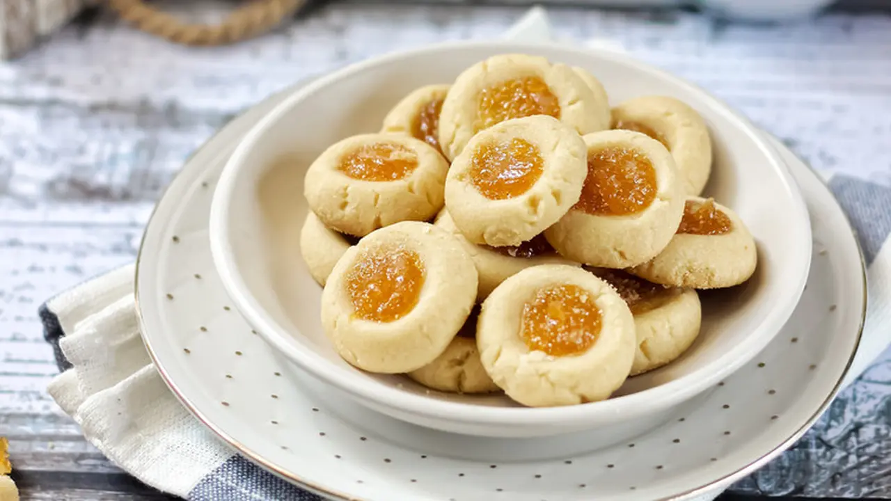 5 Resep Thumbprint Cookies Renyah untuk Sajian Kue Lebaran