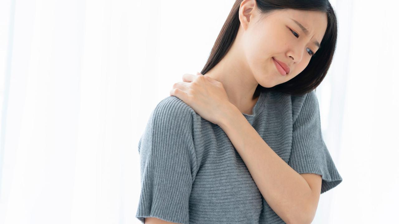 Sakit Bahu Kanan Tak Kunjung Sembuh? Ini Cara Mengatasinya Secara Alami ...