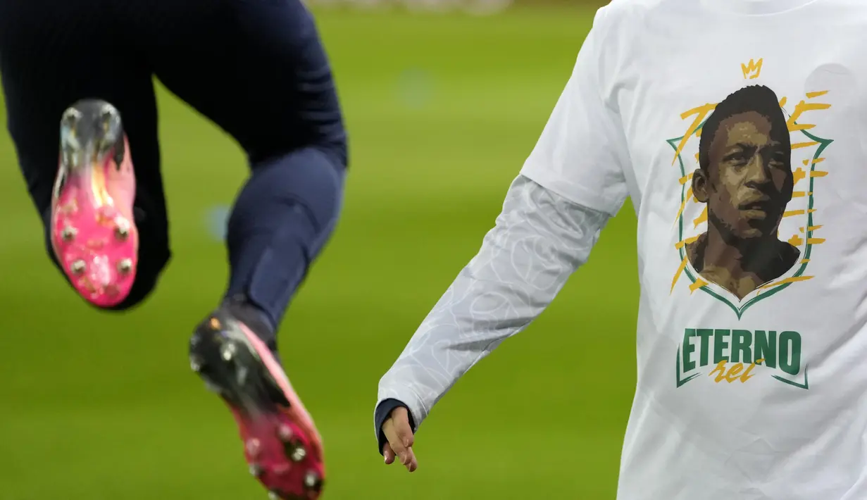 Beri Tribute Spesial, Lionel Messi dan Neymar Kenakan Kaos Bergambar ...