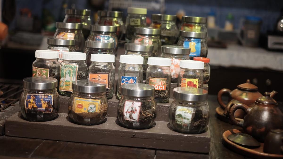 Sensasi Minum Teh Nusantara di Kedai Teh Lokalti