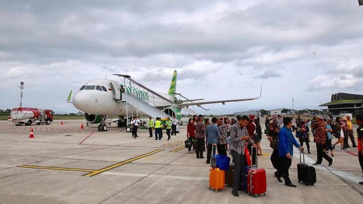 Penumpang Bandara Banyuwangi Diprediksi Naik 90 Persen Saat Libur Nataru - Surabaya Liputan6.com