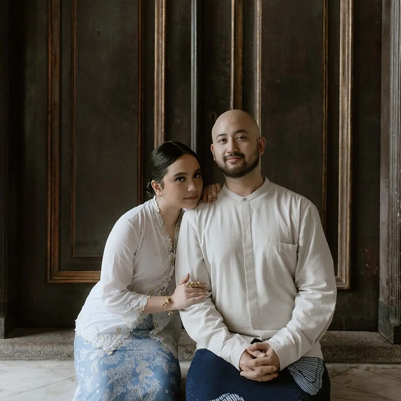 Tutupi Pernikahan, Ini 7 Momen Bahagia Rachel Amanda dari Dilamar ...
