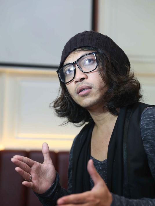 Iman J-Rocks Tak Ingin Hakimi Kaum LGBT - Photo Fimela.com