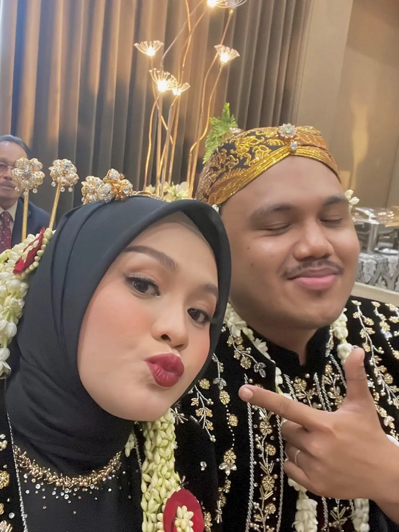 6 Potret Salma Salsabil dan Dimansyah Laitupa Resmi Nikah Pakai Adat ...