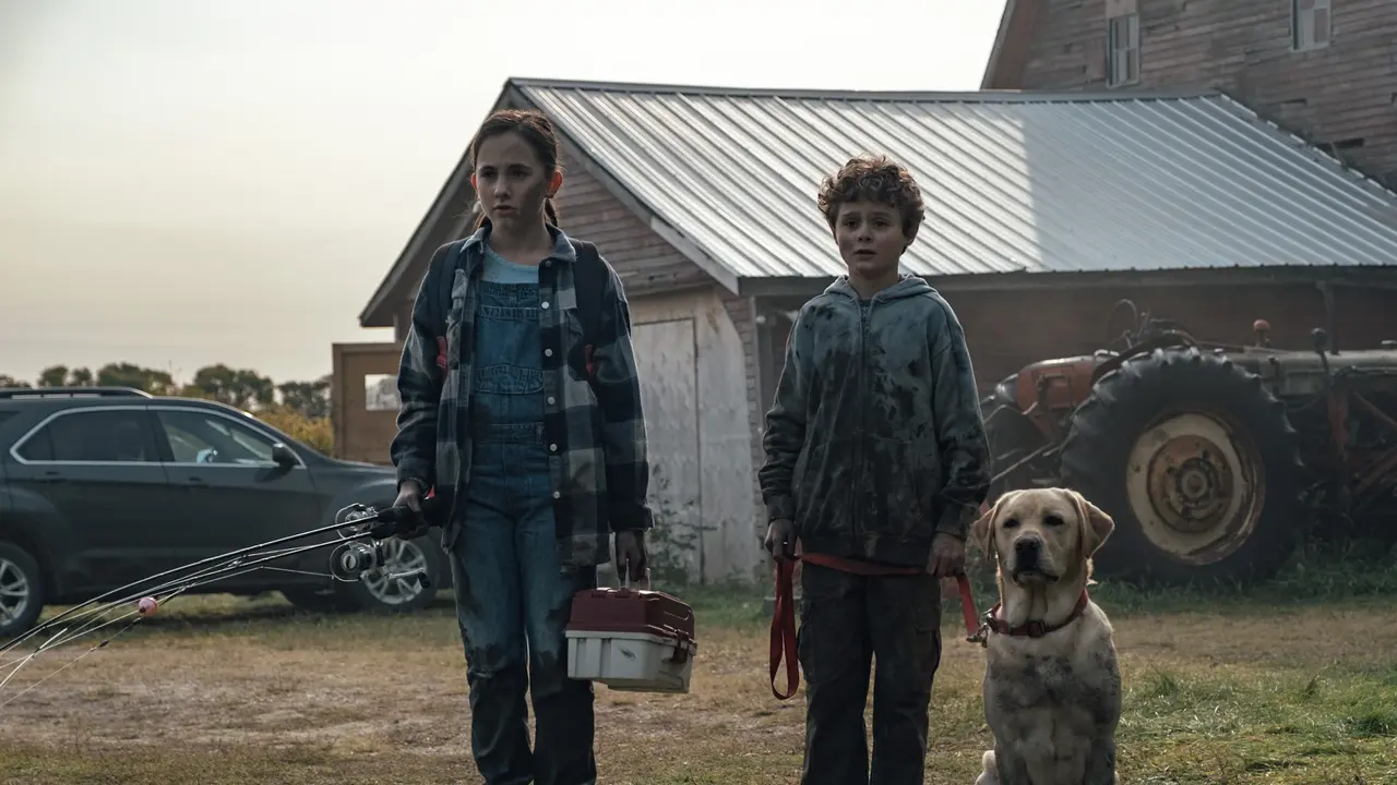Resensi Film Blood: Horor Thriller Ini Awalnya Tegang, Setelahnya Jadi ...