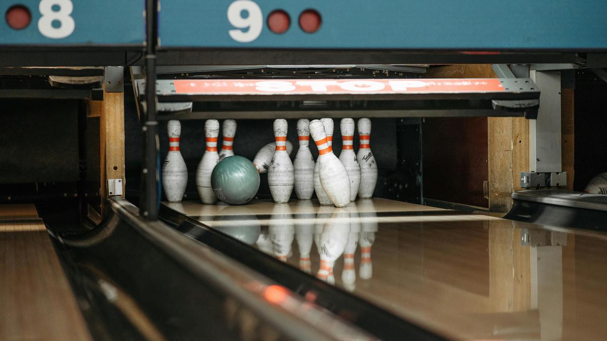 8 Manfaat Bowling untuk Kesehatan Tubuh dan Mental, Lebih dari Sekadar ...