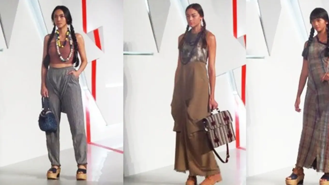 Amanda Indah Lestari Angkat Kain Tenun Baduy Dengan Sentuhan Mongol