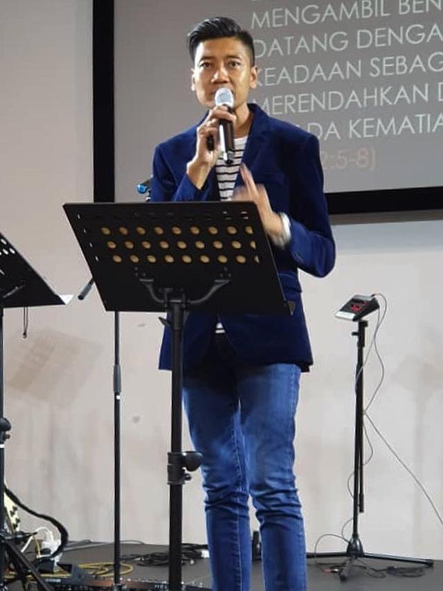 Hengkang dari Base Jam Demi Layani Tuhan, Ini 6 Potret Terbaru Adon