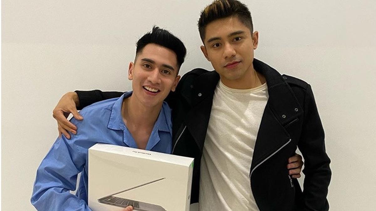 6 Potret Persahabatan Verrel Bramasta dan Riza Syah, Bak Saudara ...