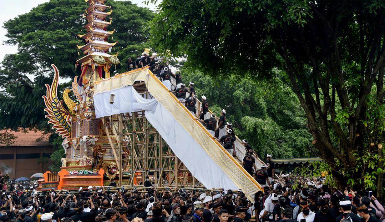 FOTO: Upacara Ngaben Raja Pemecutan XI di Denpasar - Foto Liputan6.com