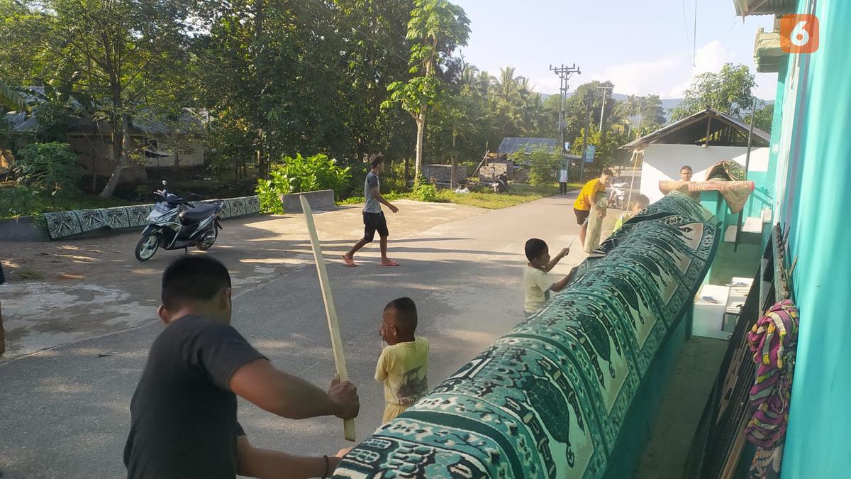 Ramadan Hampir Tiba, Warga Gorontalo Ramai-Ramai Bersihkan Masjid ...
