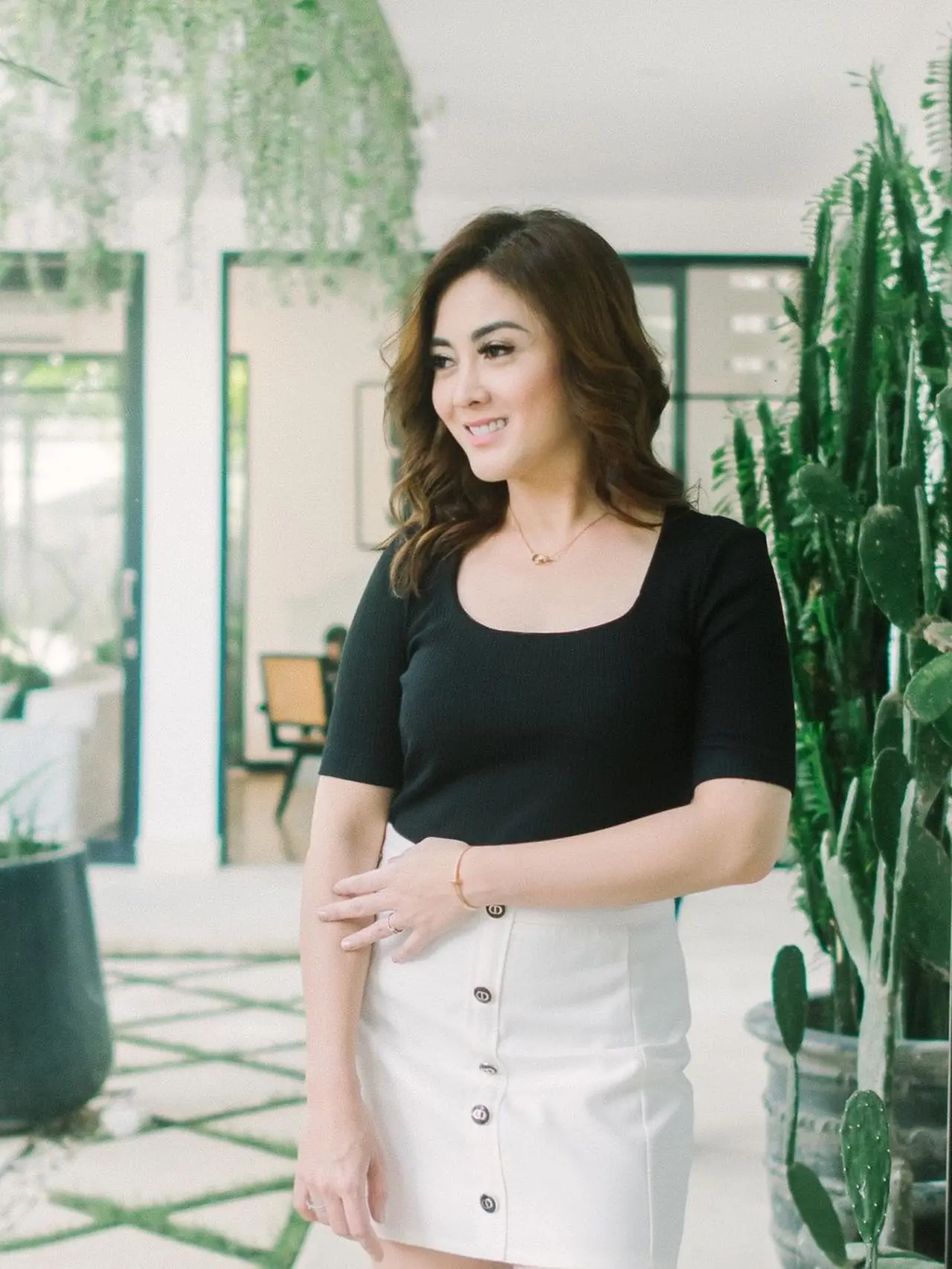 Klarifikasi Dhena Devanka Mantan Istri Jonathan Frizzy Dituding Jadi Benalu Suami Orang, Inisial ...