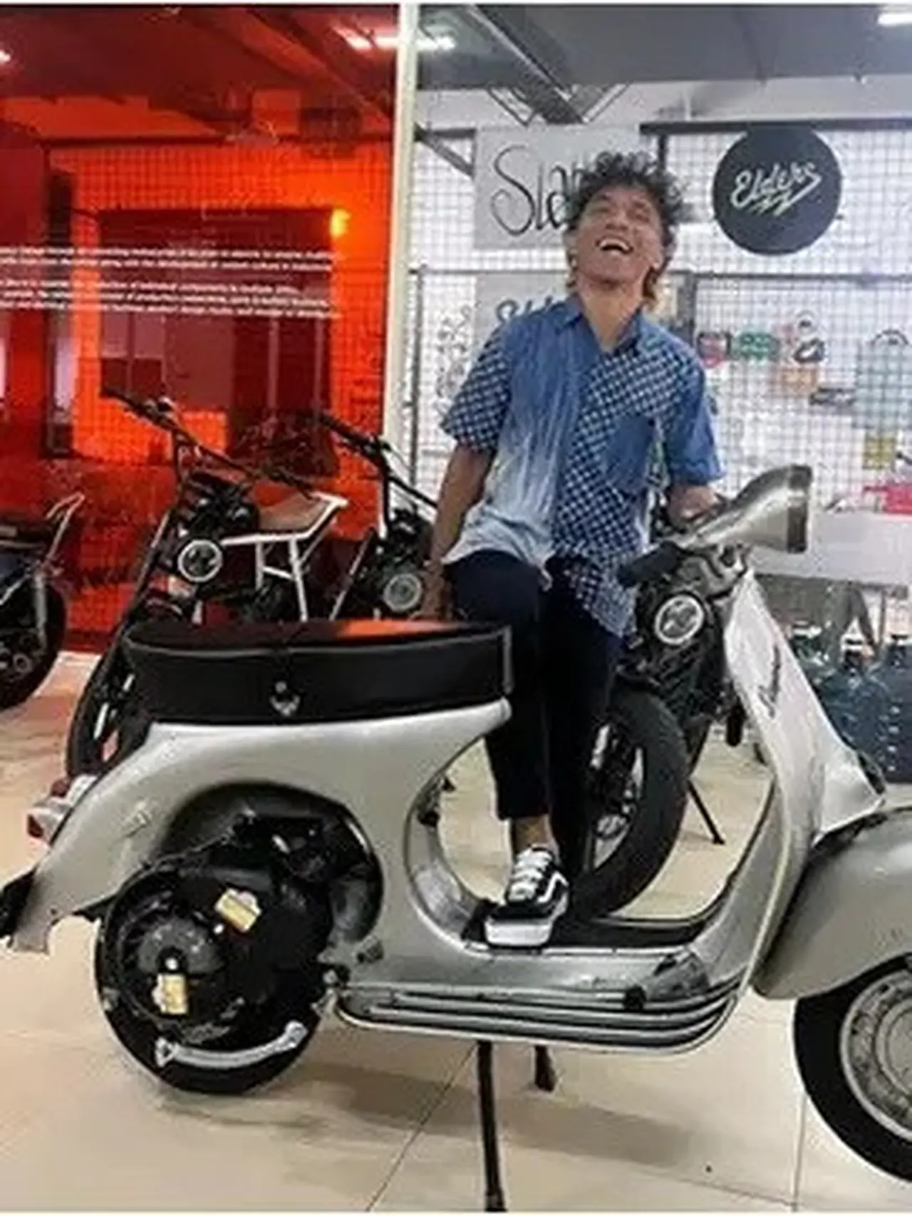 6 Transformasi Kaka Slank dari Penampilan Gimbal Hingga Kini Implan 5 ...