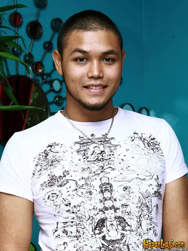 7 Potret Transformasi Ivan Gunawan dari Coverboy hingga Desainer ...