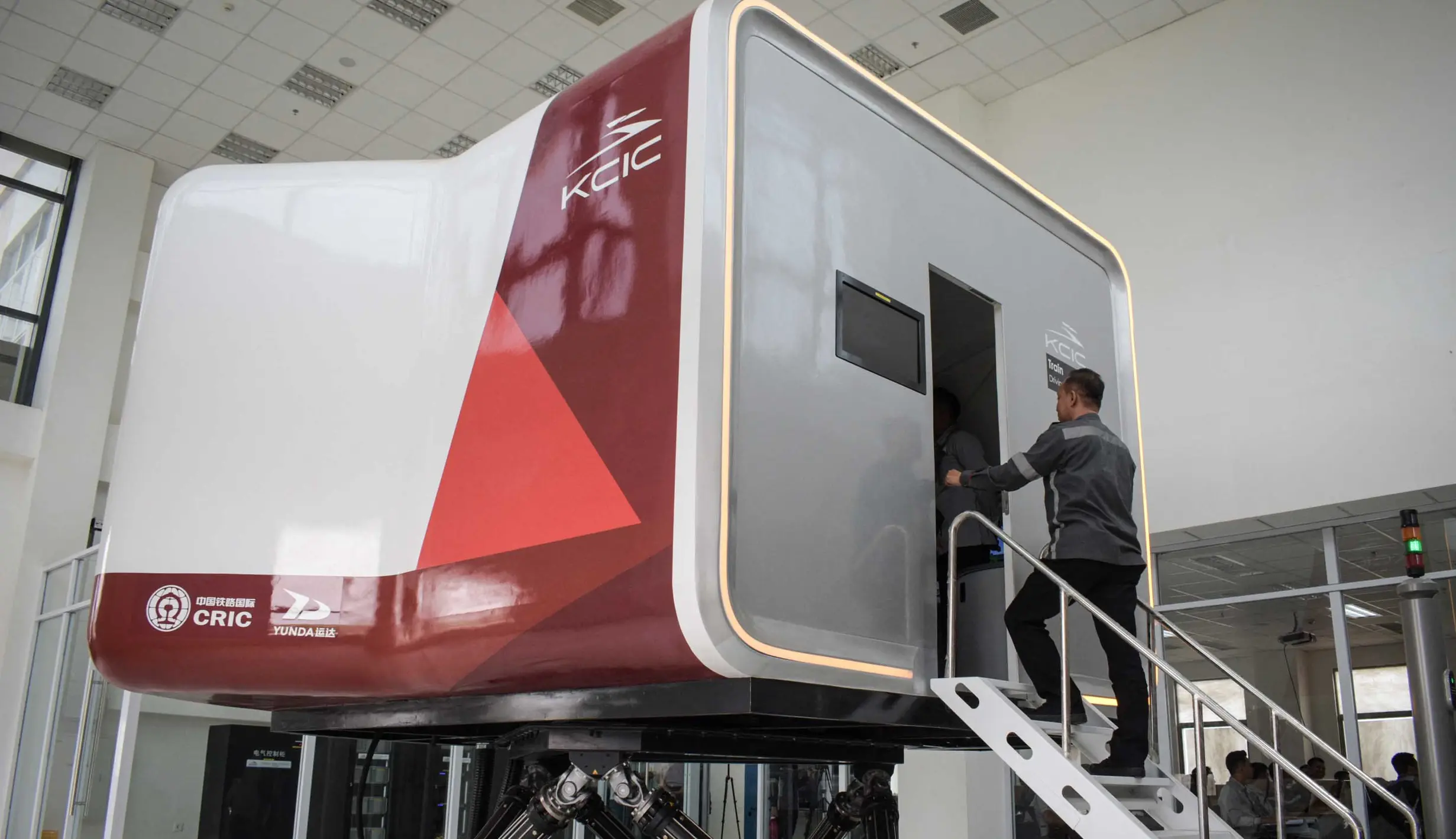 Intip Ruang Pelatihan Masinis Kereta Cepat Jakarta-Bandung - Foto Liputan6.com