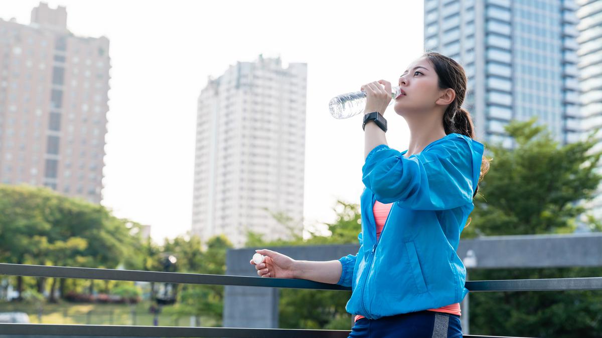 Cara Terbaik agar Tubuh Tetap Terhidrasi dengan Cepat