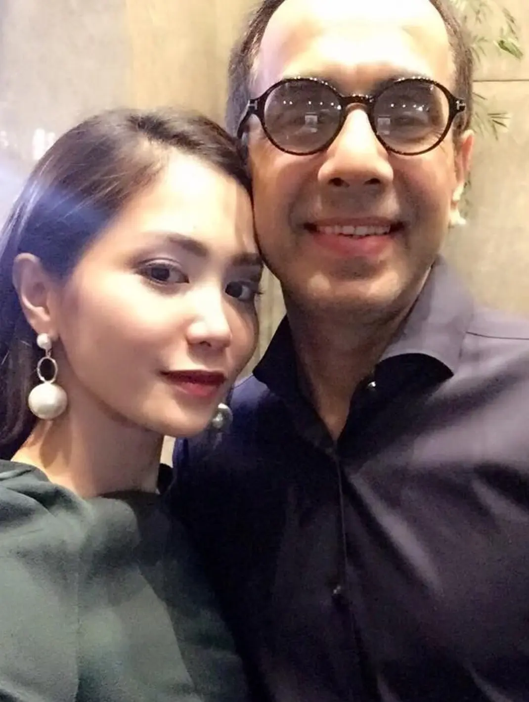 8 Potret Keharmonisan Bunga Zainal dan Sukhdev Singh