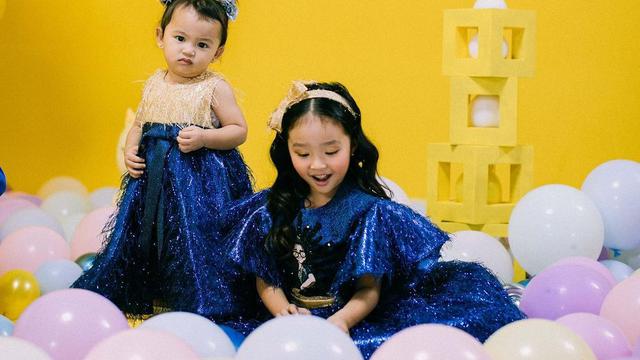 Jadi Penyanyi Cilik, Ini 6 Potret Thalia Putri Onsu saat Syuting Video ...