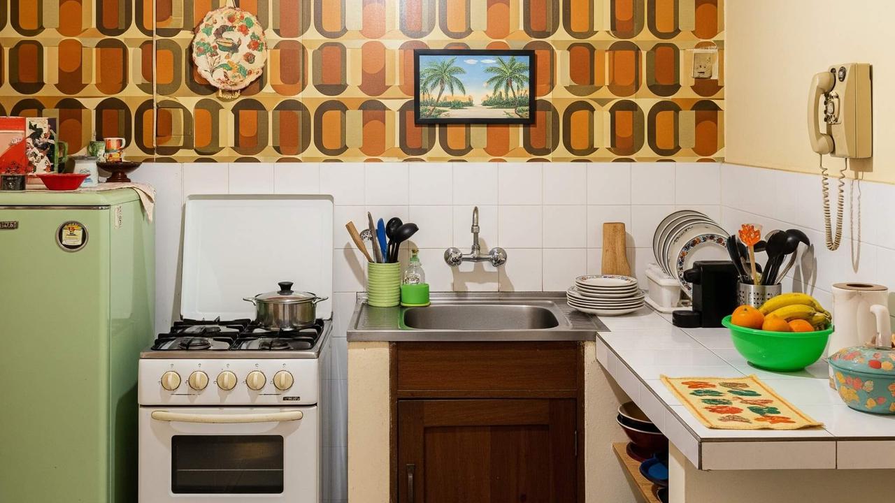 Dapur Rumah Kecil Tema Retro 80an dengan Budget 8 Juta, 7 Inspirasi ...