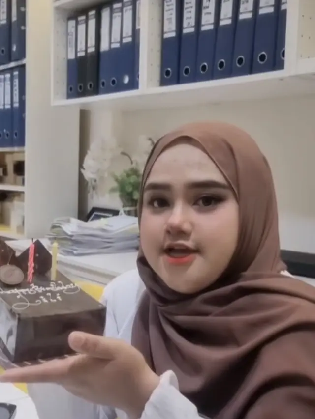 7 Potret 'Kembaran' Syifa Hadju Versi Film 200 Pounds of Beauty, Bikin ...