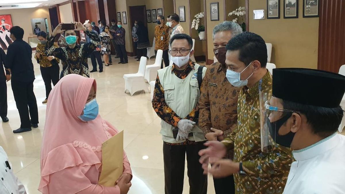 Lolos Hukuman Pancung, Kepulangan TKI Etty Toyib Usai Karantina ...