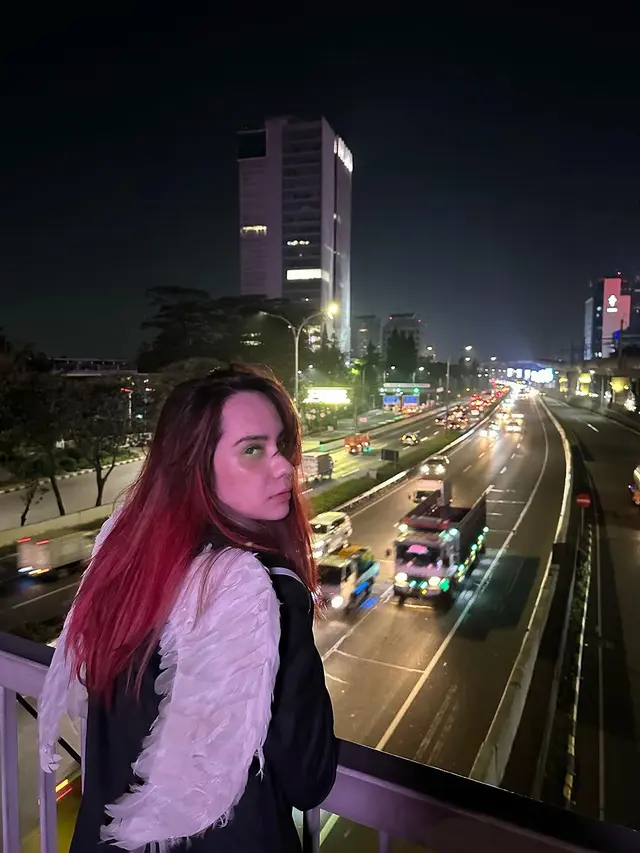 7 Potret Putri Anne dengan Warna Rambut Baru, Curi Perhatian - Hot ...