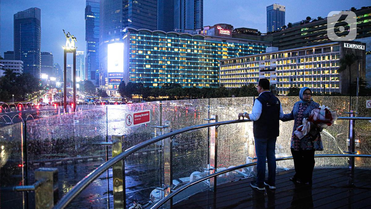 Anies: Halte Bundaran HI Sajikan Pemandangan dari Ketinggian - News ...