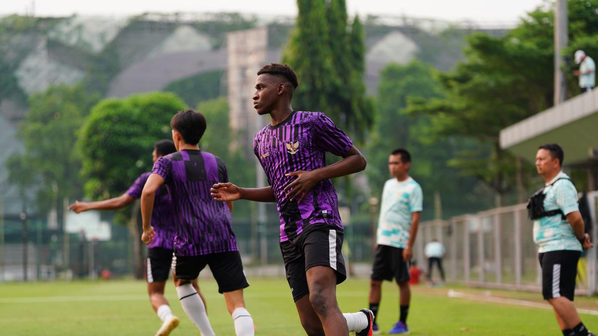 Ousmane Maiket Camara: Pemain Keturunan Guinea yang Bermimpi membawa Timnas Indonesia ke Piala ...